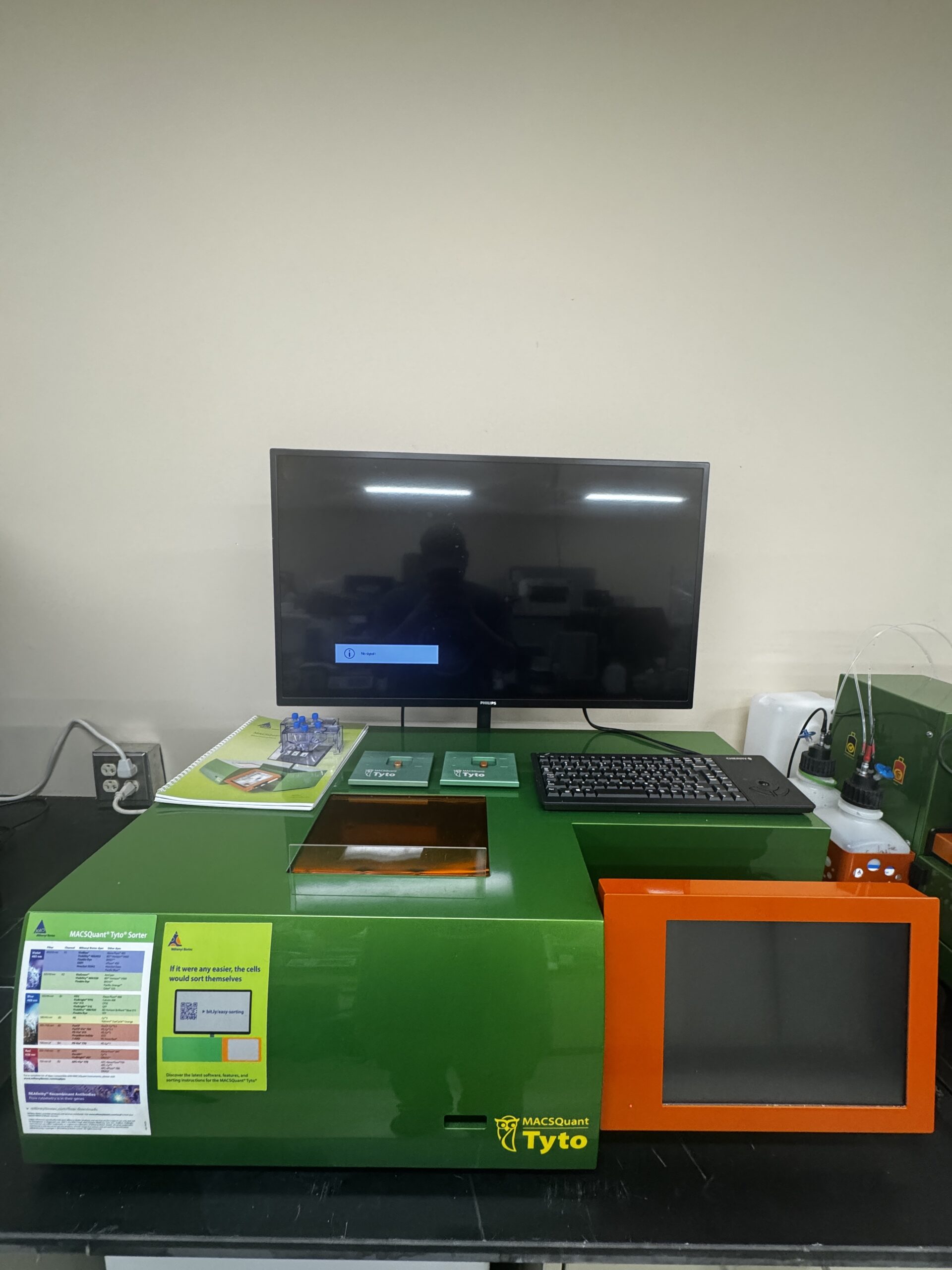 Miltenyi MacsQuant Tyto Cell Sorter, Isolation and Retrieval System ...